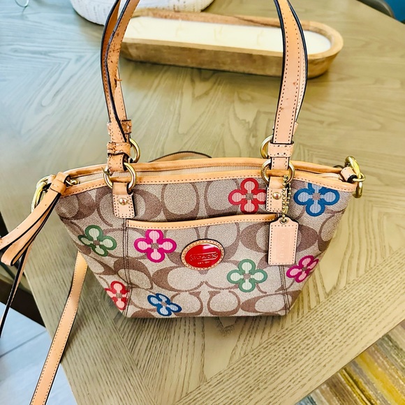 Coach | Bags | Authentic Coach Signature Peyton Multi Clover ...